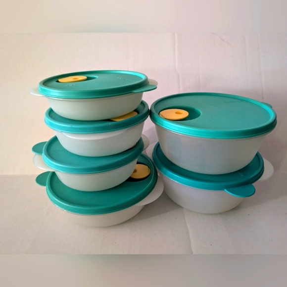 Tupperware | Kitchen | Vintage Tupperware Crystalwave Containers Bowls ...